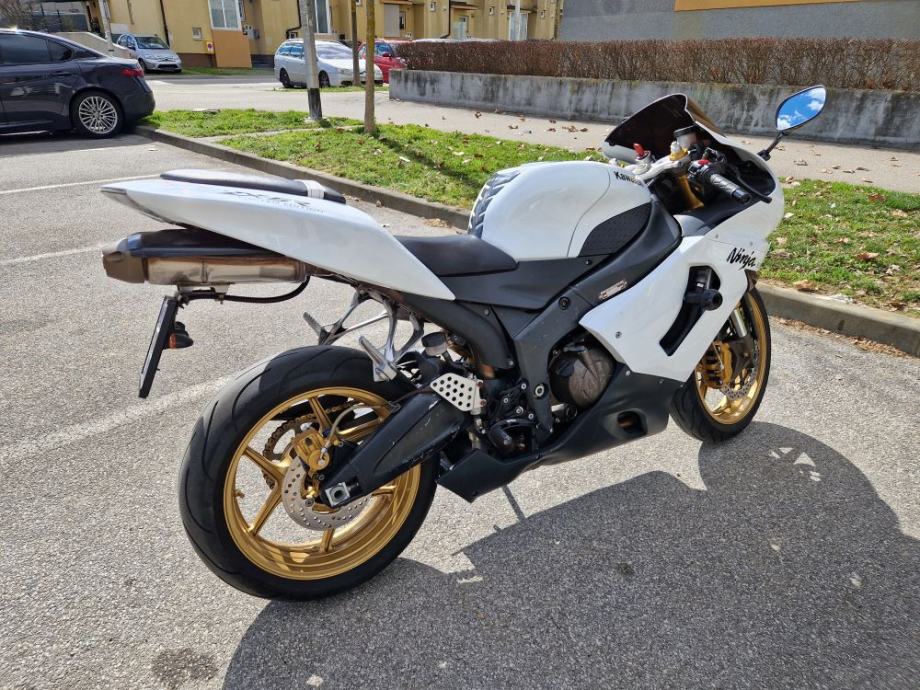Kawasaki Ninja 636 zx6r, 2006 god.