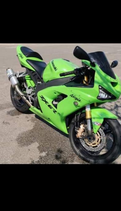 Kawasaki Ninja zr6r 599 cm3, 2003 god.