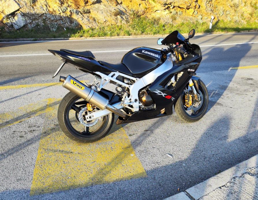 Kawasaki Ninja zx6r 636 636 cm3, 2003 god.