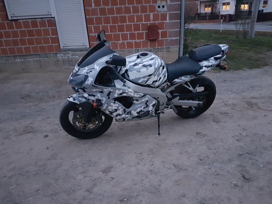 Kawasaki Ninja zx9r 900 cm3, 2002 god.