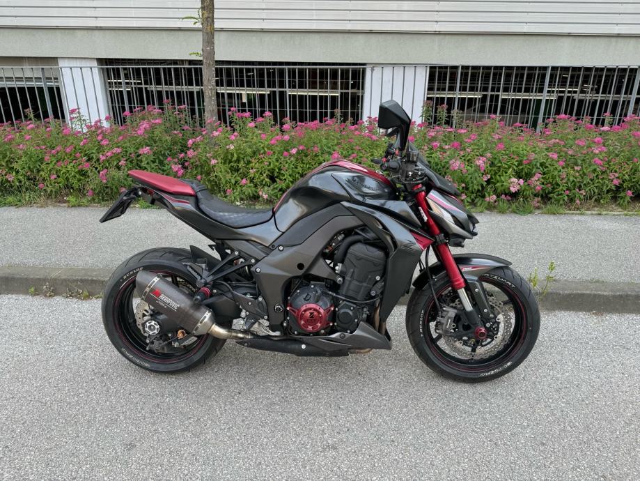 Kawasaki Z1000 *AKRAPOVIC* SUGOMI EDITION, 2016 god.