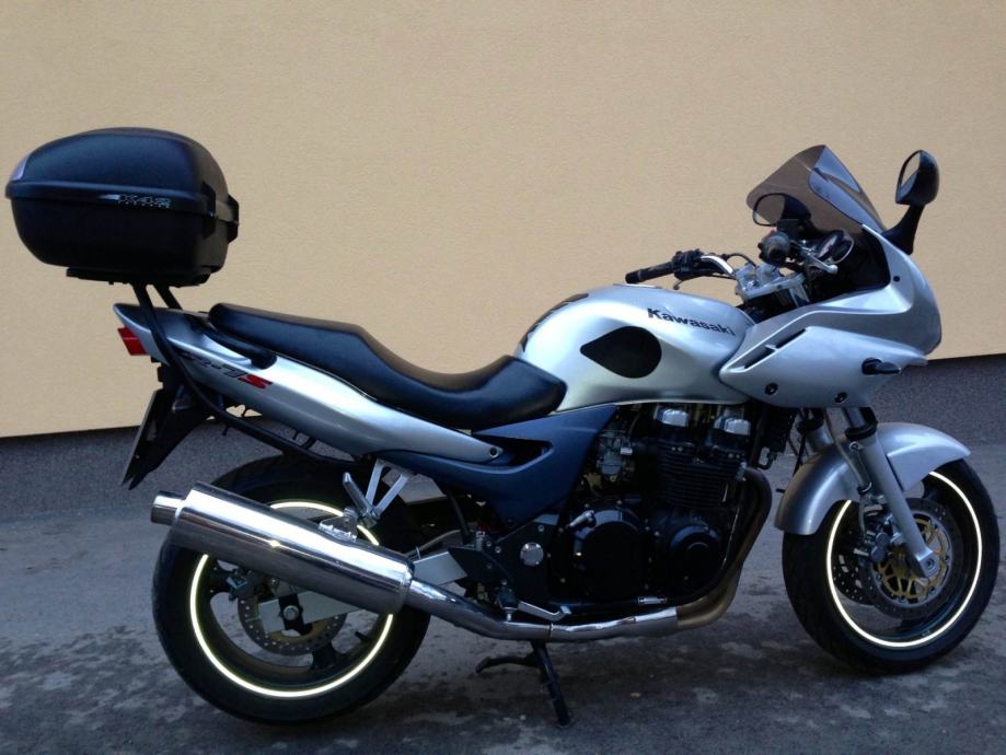 Kawasaki zr7s 750 cm3, 2001 god.