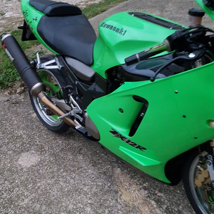 Kawasaki ZX 12 R 1200 cm3, 2001 god.