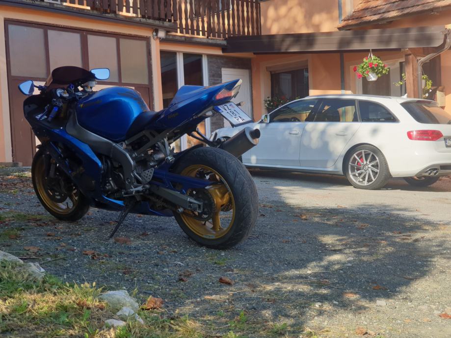 Kawasaki ZX 636-R 636 cm3, 2003 god.