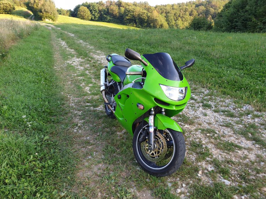 Kawasaki ZX6-R 599 cm3, 1999 god.
