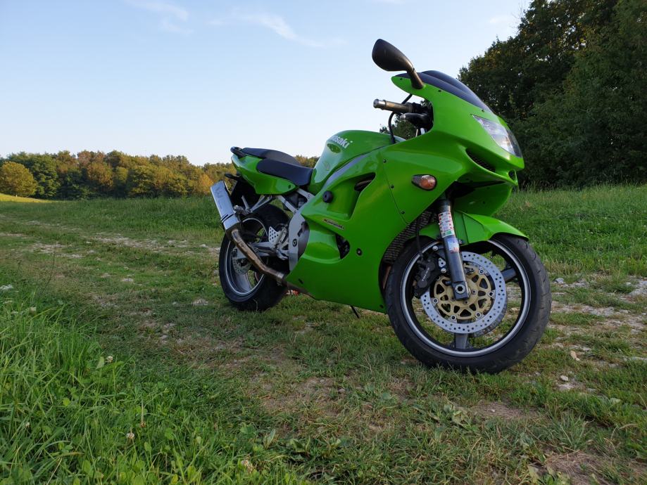 Kawasaki ZX6-R 599 cm3, 1999 god.
