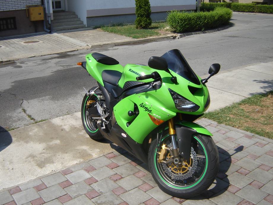 Kawasaki zx636 636 cm3, 2005 god.