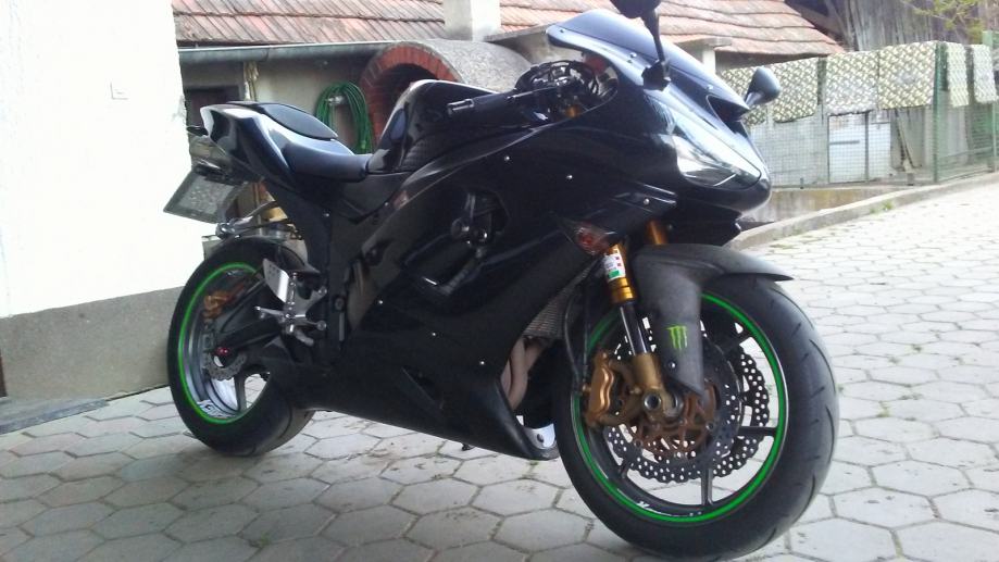 Kawasaki zx636r 636 cm3, 2005 god.