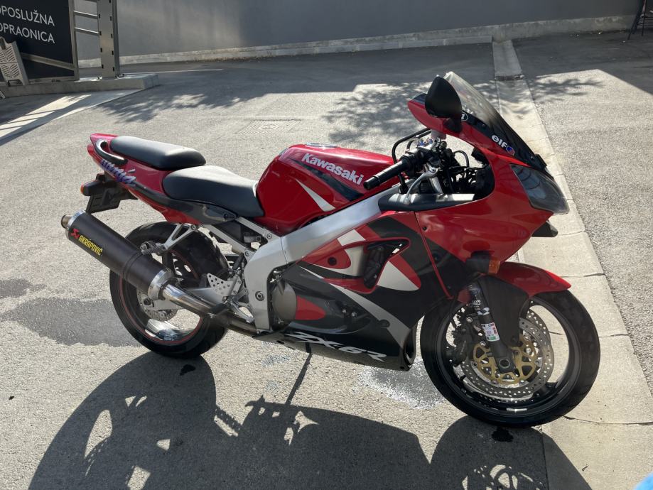 Kawasaki ZX6R 600 cm3, 1999 god.