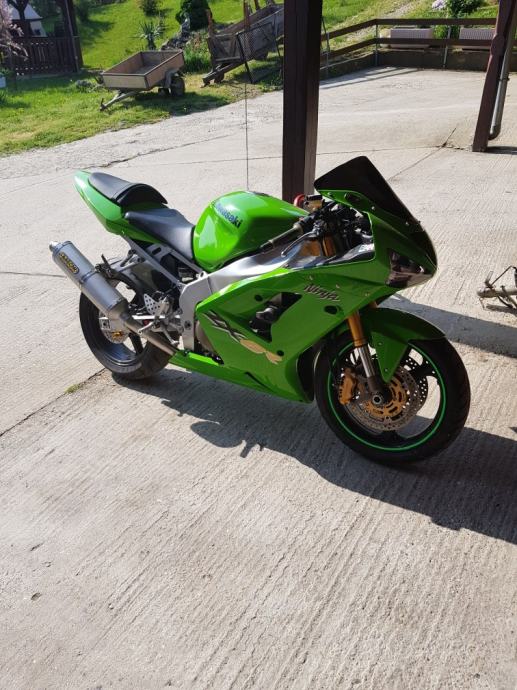 Kawasaki Zx6r 636 636 cm3, 2003 god.