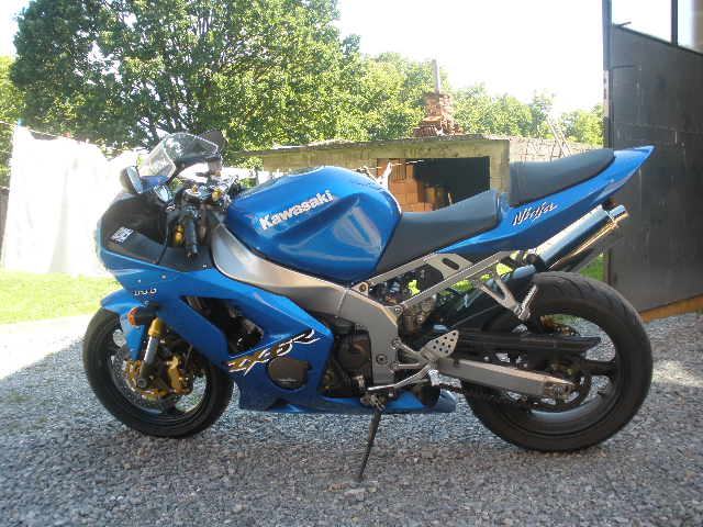 Kawasaki zx6r 636 cm3, 2003 god.