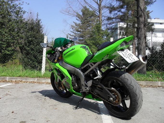 Kawasaki zx6r 636 Ninja 636 cm3, 2003 god.