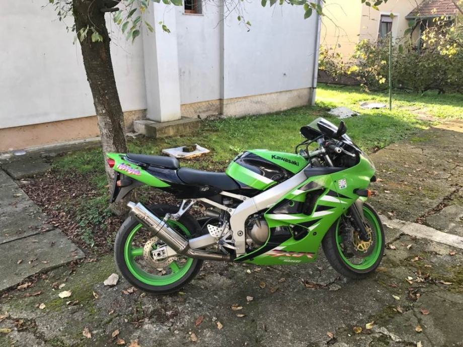 Zx6r, 2001 god.