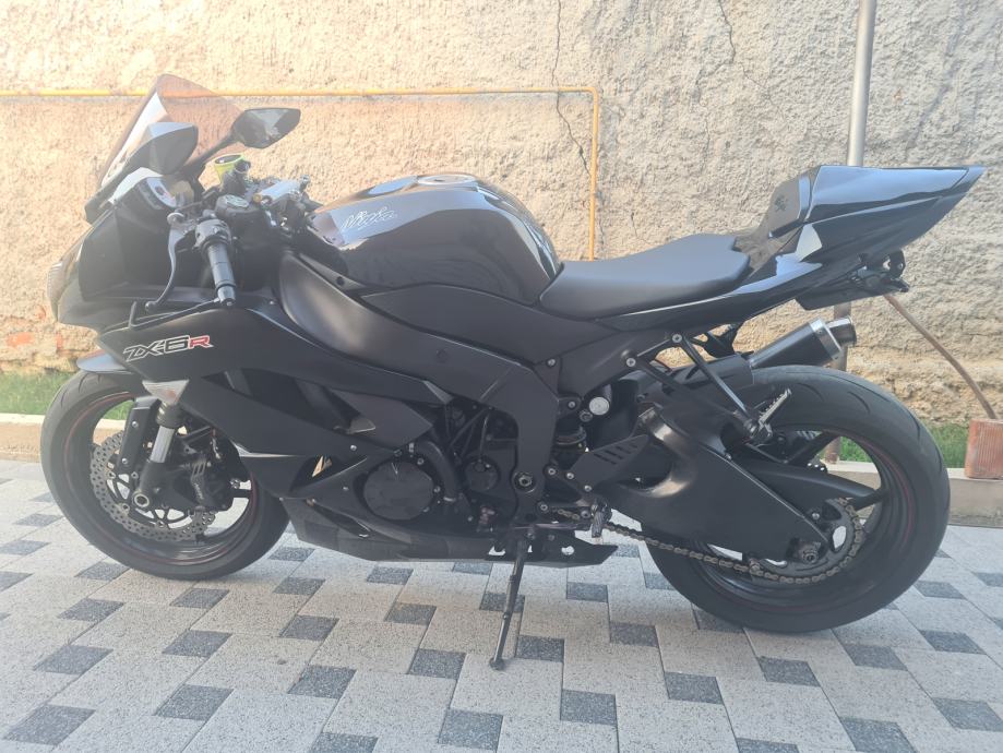 Kawasaki ZX6R, 2012 god.