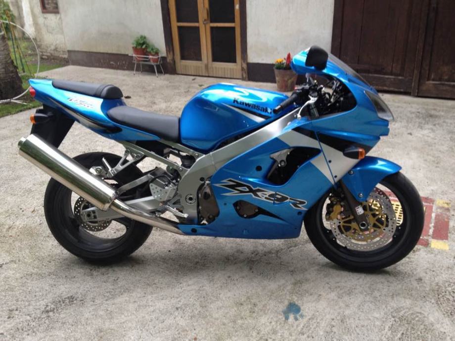 Kawasaki ZX9R NINJA 900 cm3, 2003 god.