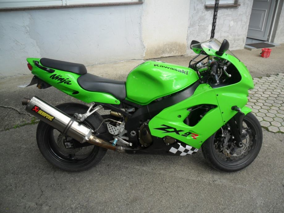 Kawasaki zx9r ninja 900 cm3, 1998 god.