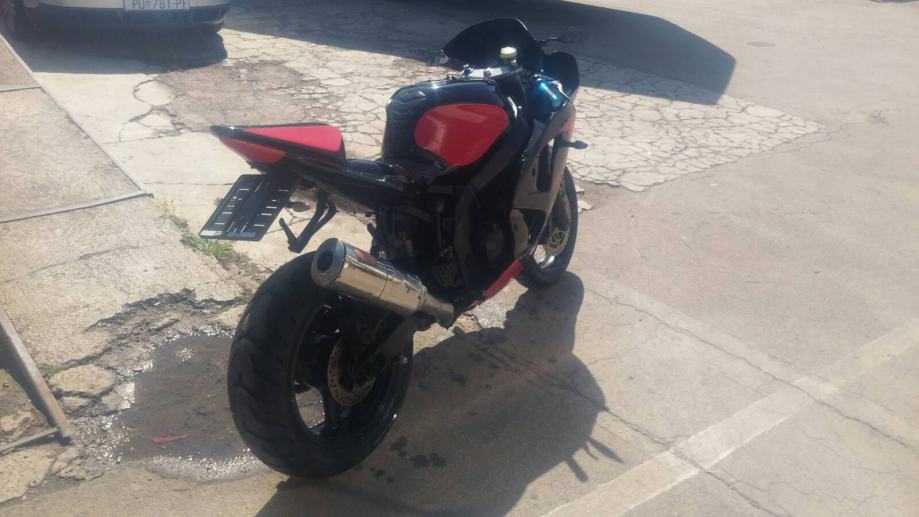 kawasaki zx6r, 1990 god.