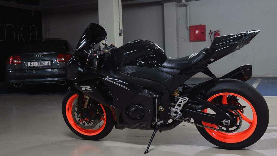 Suzuki Gsx-r 1000 K9, dosta opreme, kao novo, 2009 god.