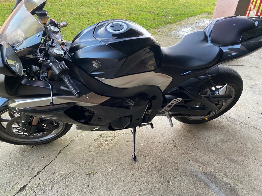 Suzuki Gsxr 1000 K9 -HITNO-, 2009 god.