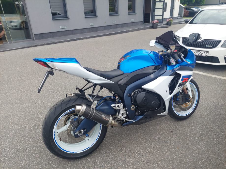 Suzuki GSXR 1000 L1 999 cm3, 2011 god.