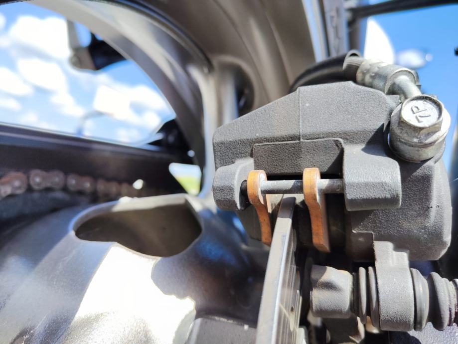 Suzuki GSXR 600 599 cm3, 2010 god.