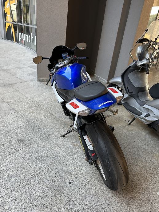 Suzuki Gsxr 600 k6 599 cm3, 2006 god.