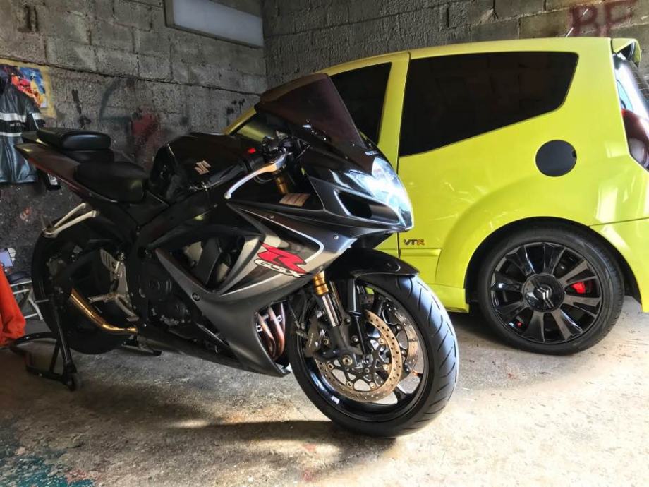 Suzuki Gsxr 600rr reg:30/4/18 #Aniversery #Black #Edition 4300eura fix ...
