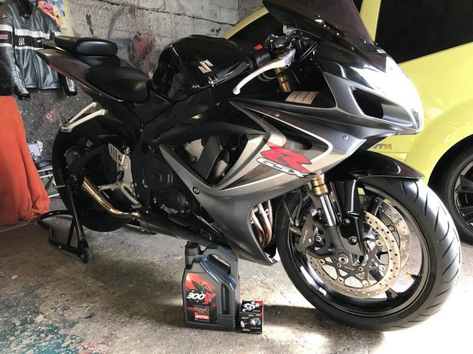 Suzuki Gsxr 600rr reg:30/4/18 #Aniversery #Black #Edition 4300eura fix ...