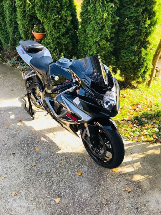 Suzuki Gsxr 600rr reg:30/4/18 #Aniversery #Black #Edition 4300eura fix ...