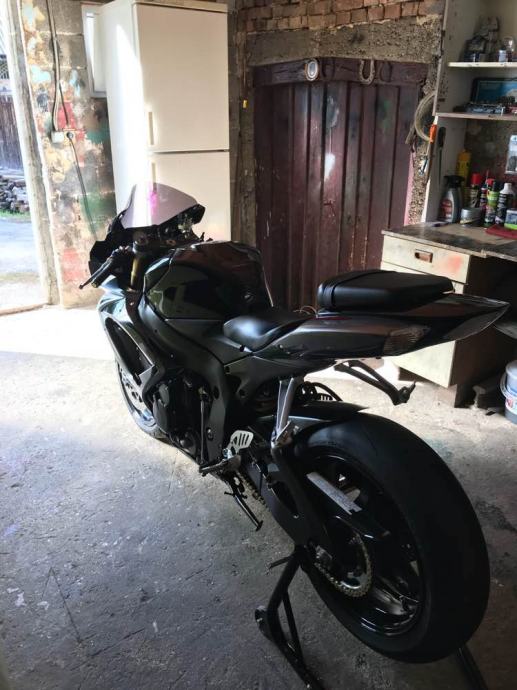 Suzuki Gsxr 600rr reg:30/4/18 #Aniversery #Black #Edition 4300eura fix ...