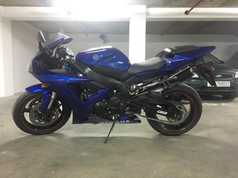 Yamaha R1 *HITNO*, 2002 god.