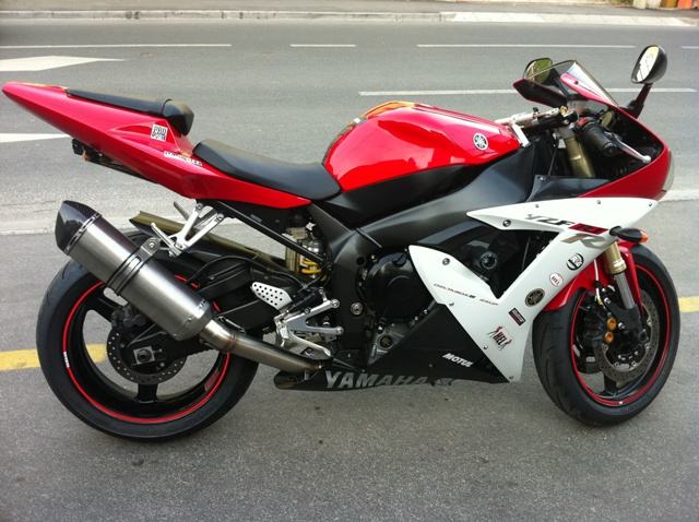 Yamaha R1 1000 cm3, 2002 god.