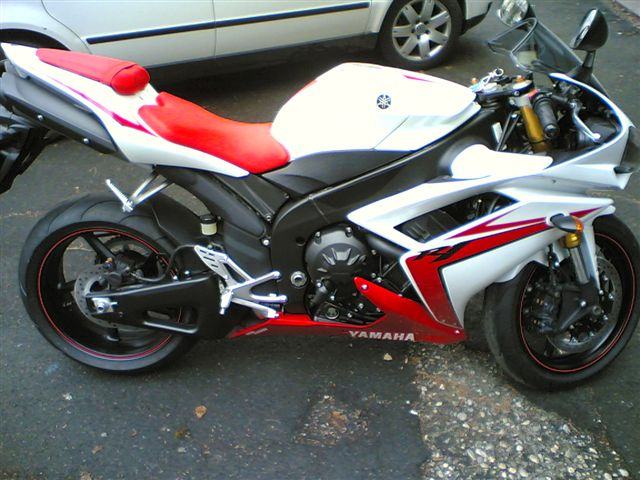 Yamaha R1 1100 cm3, 2007 god.