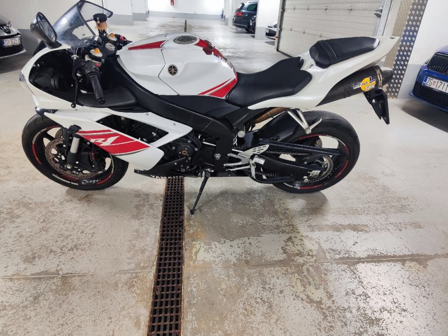 Yamaha R1 999 cm3, 2007 god.