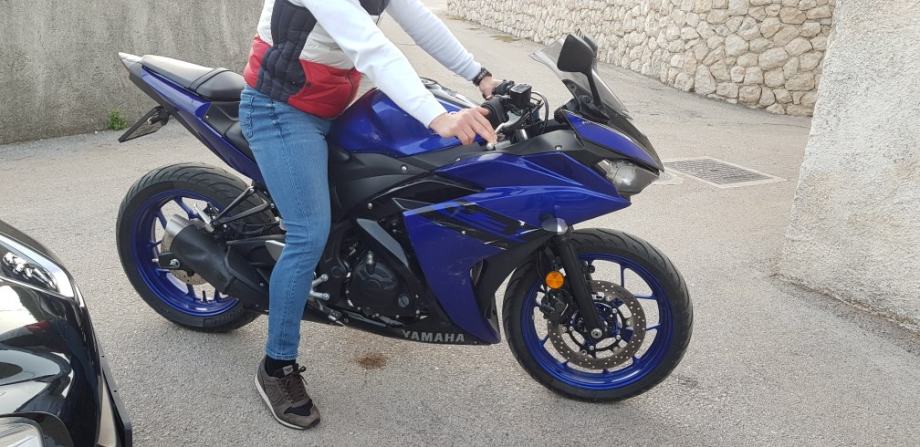 Yamaha R3 321 cm3, 2018 god.