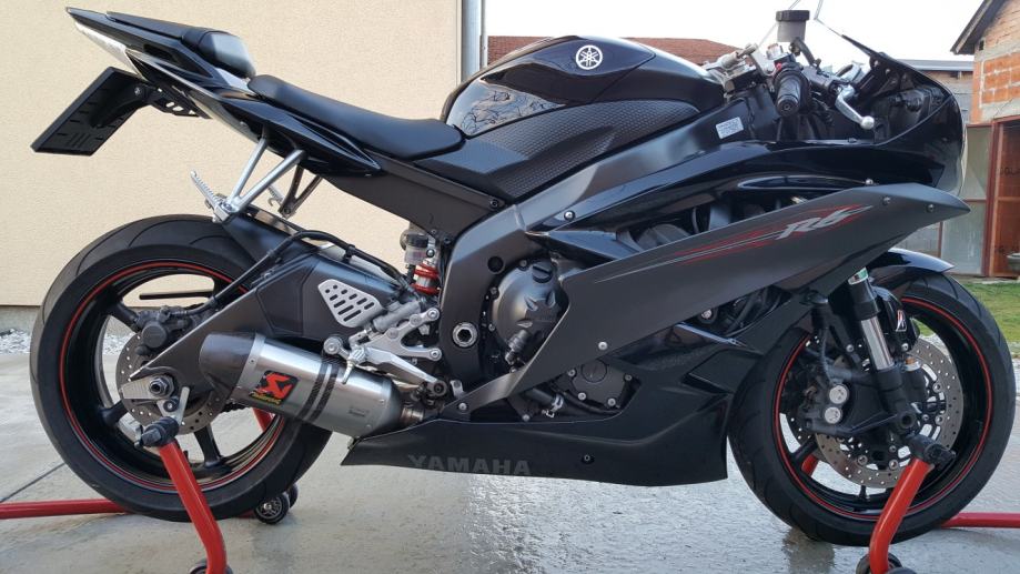 Yamaha R6 599 cm3, 2006 god.