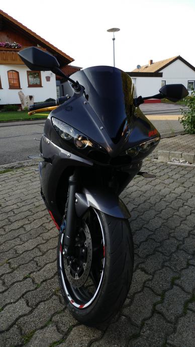 Yamaha R6 rj09 600 cm3, 2004 god.