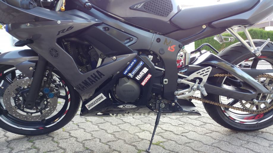 Yamaha R6 rj09 600 cm3, 2004 god.