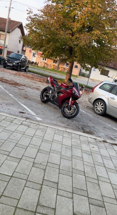 Yamaha Yzf R1 999 cm3, 2005 god.