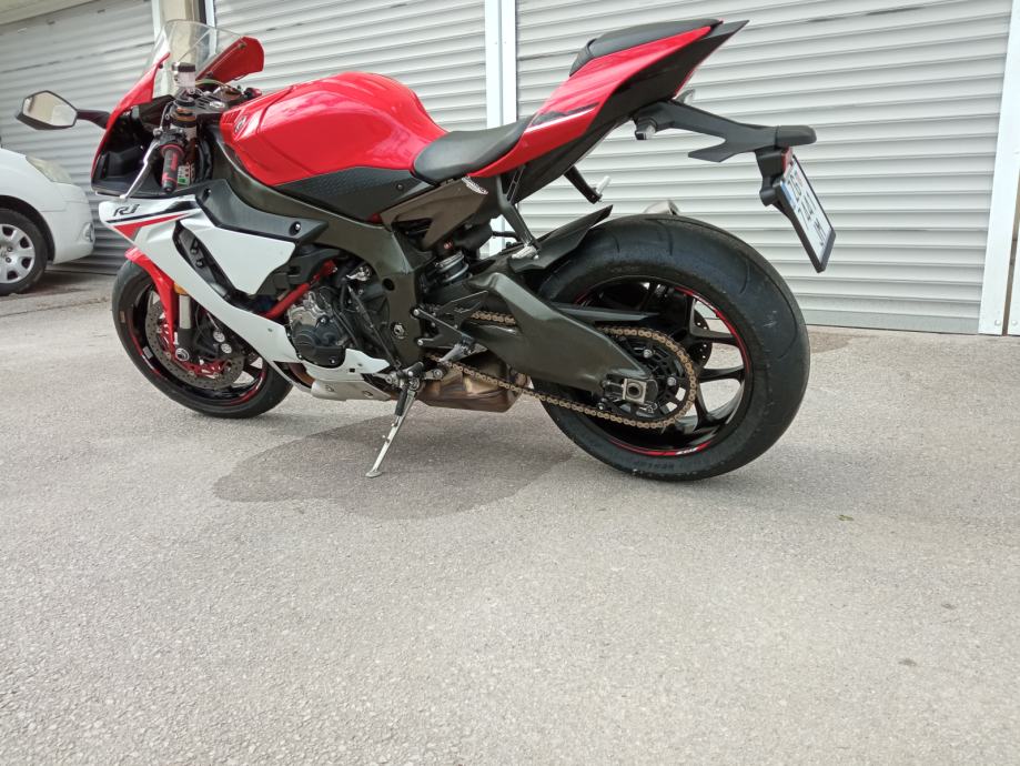 Yamaha YZF-R1 RN32 998 cm3, 2015 god.