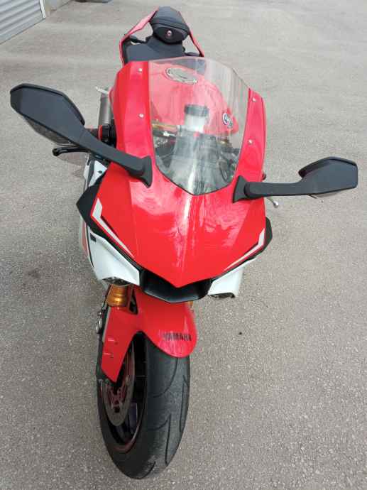 Yamaha YZF-R1 RN32 998 cm3, 2015 god.