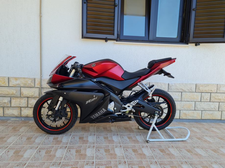 ** Yamaha YZF R125 2015 god **, 2015 god.