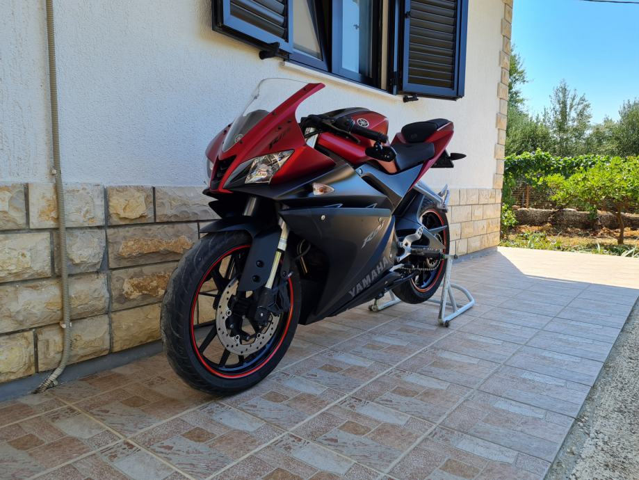 ** Yamaha YZF R125 2015 god **, 2015 god.