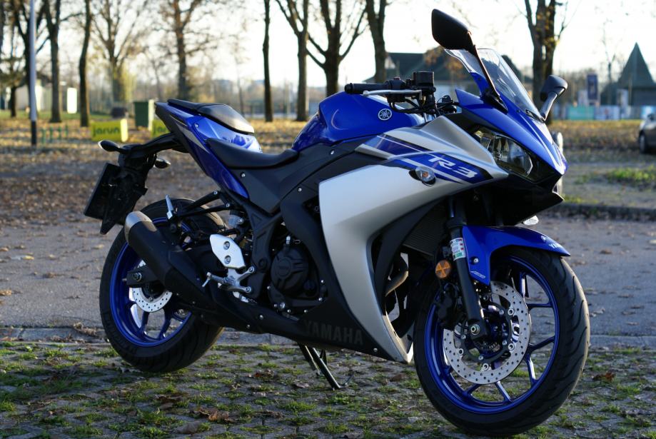 Yamaha YZF-R3 330 cm3, 2016 god.