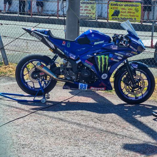 Yamaha YZF R3 SSP 300, 2018 god.