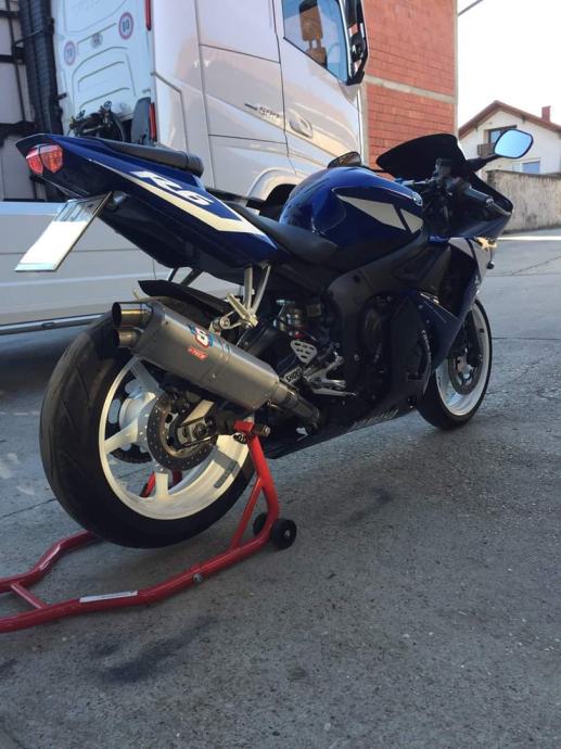 Yamaha YZF R6 (599 cm3) - odlično stanje, 2004 god.