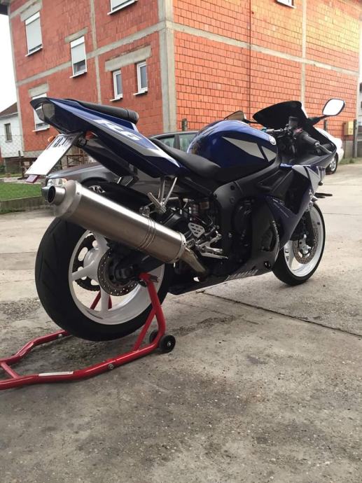 Yamaha YZF R6 (599 cm3) - odlično stanje, 2004 god.