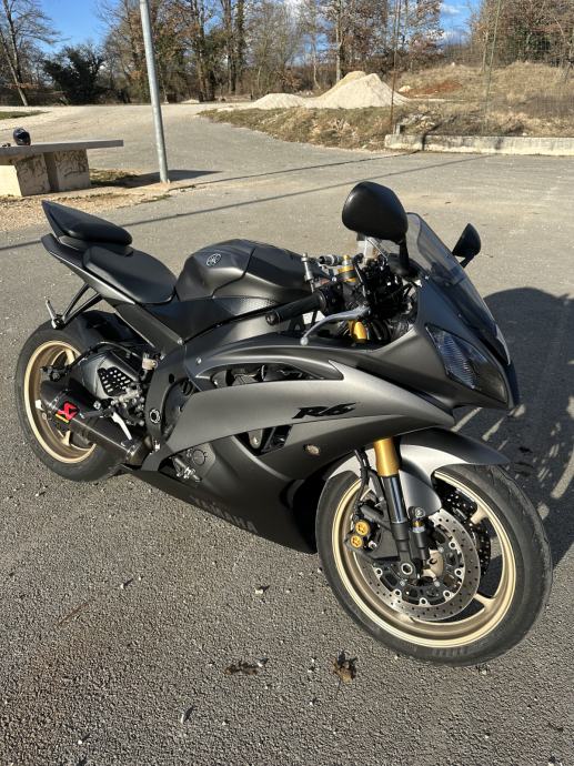 Yamaha YZF-R6 599 cm3, 2014 god.