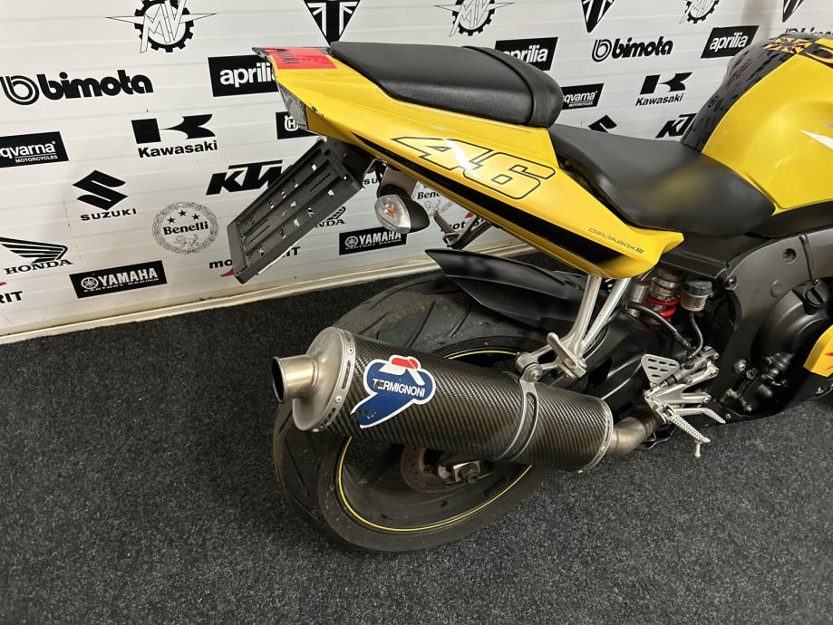 Yamaha YZF-R6 LIMITED EDITION VALENTINO ROSSI 599 cm3, 2004 god.