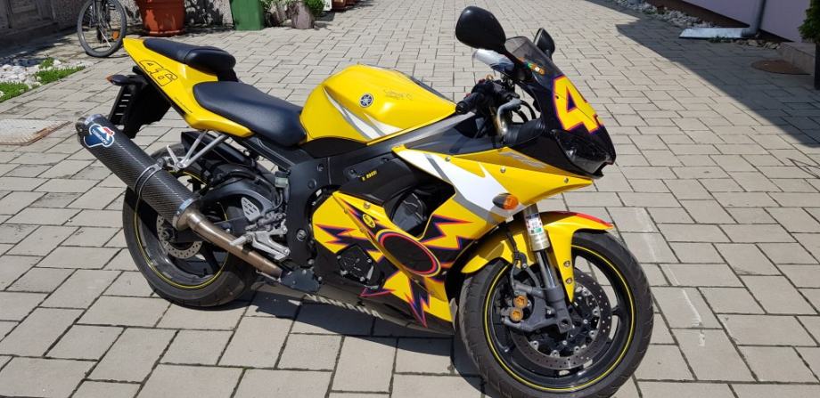 Yamaha YZF R6, Valentino Rossi 600 cm3, 2005 god.